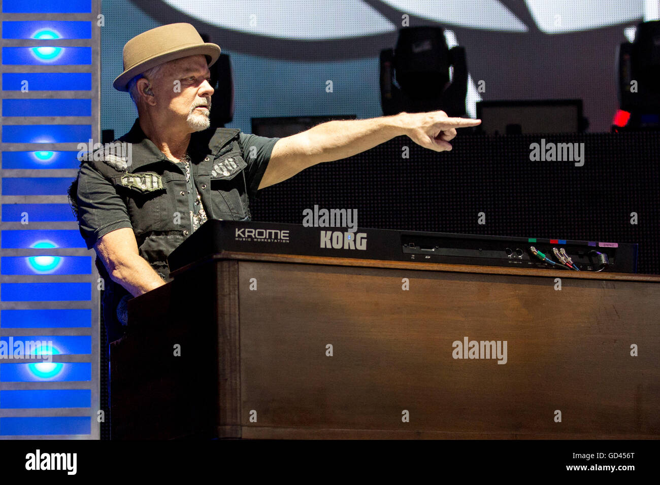 Milwaukee, Wisconsin, USA. 6th July, 2016. Musician NEAL DOUGHTY of REO ...