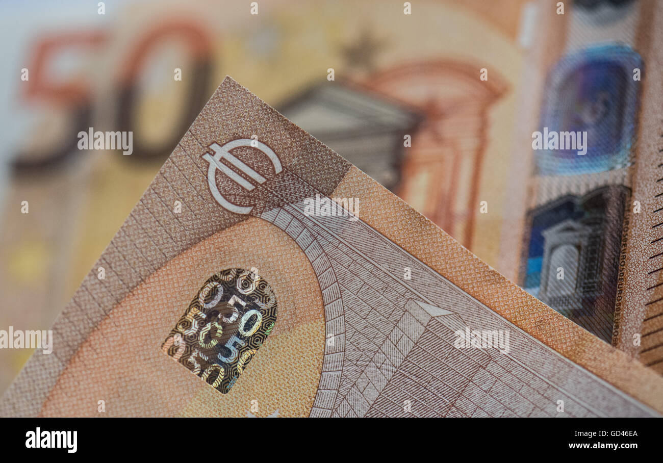 The new 50 Euro note is presented at the Bundesbank in Frankfurt on the ...