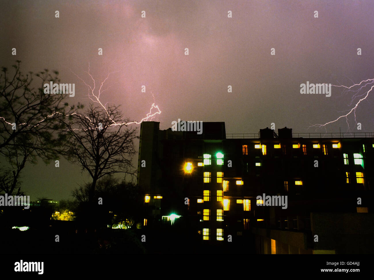 Ymca institute hi-res stock photography and images - Alamy