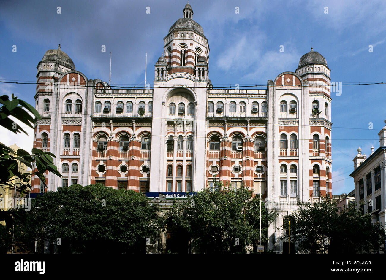 Stanchart building hi-res stock photography and images - Alamy