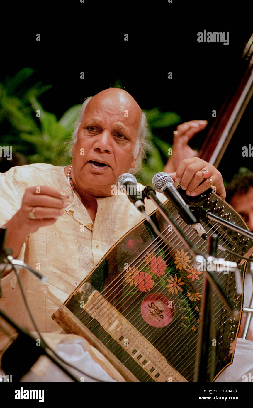 Pandit Mani Prasad Stock Photo - Alamy