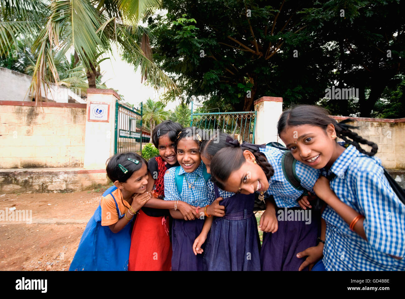 6 six girl students hi-res stock photography and images - Alamy