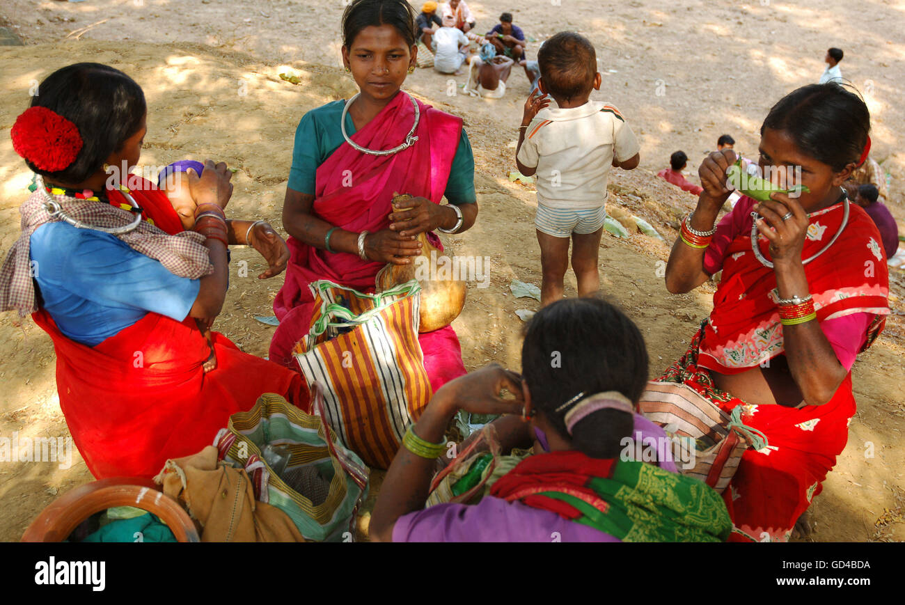 Village haat hi-res stock photography and images - Alamy