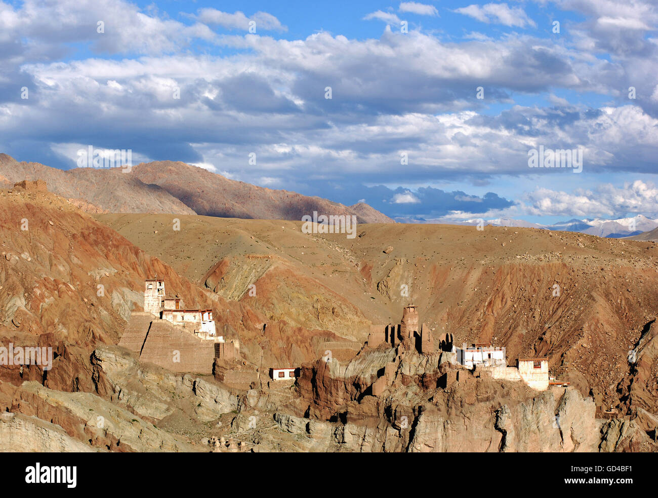 Basgo village hi-res stock photography and images - Alamy