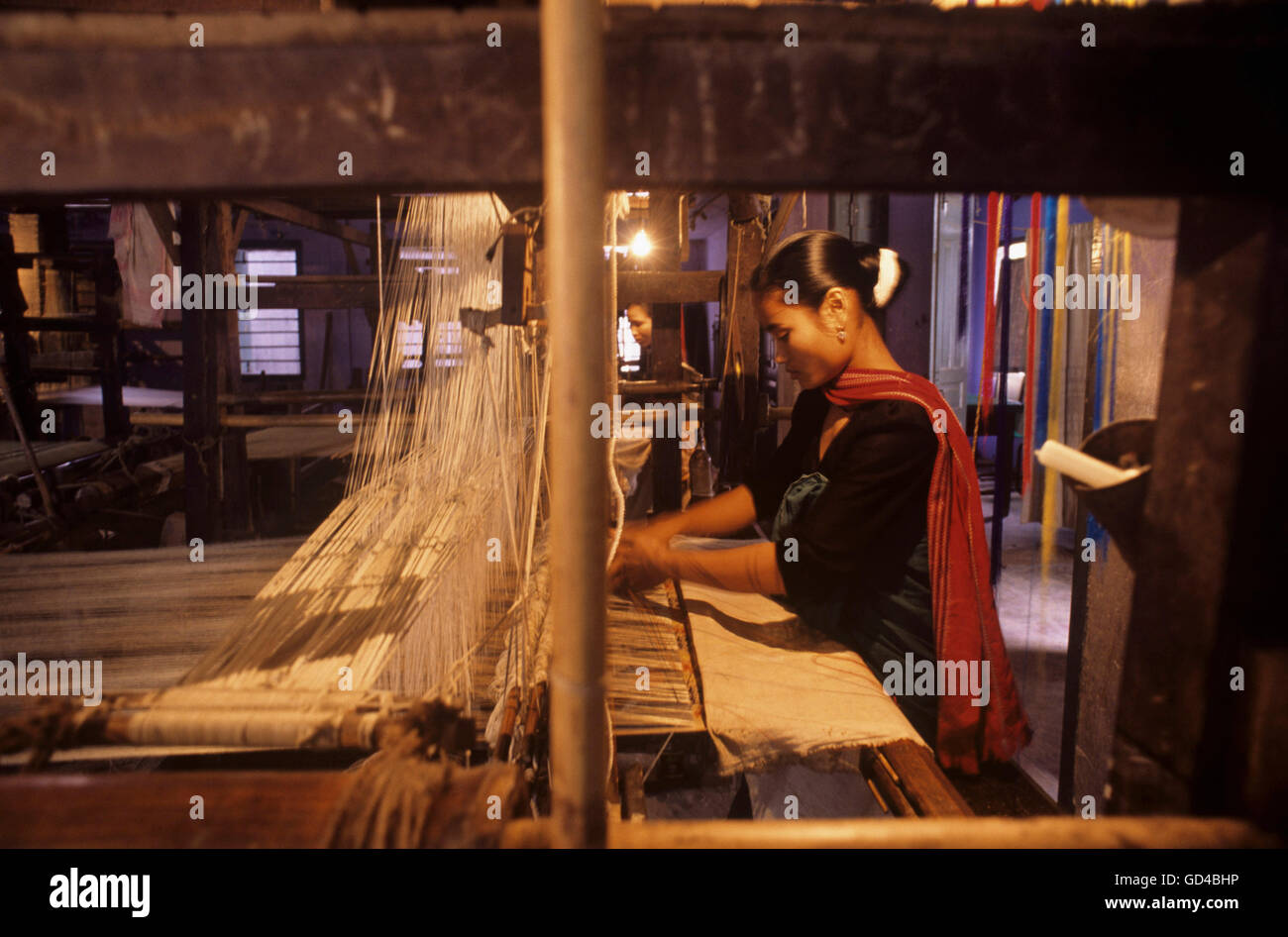 Hand loom weaver Stock Photo - Alamy