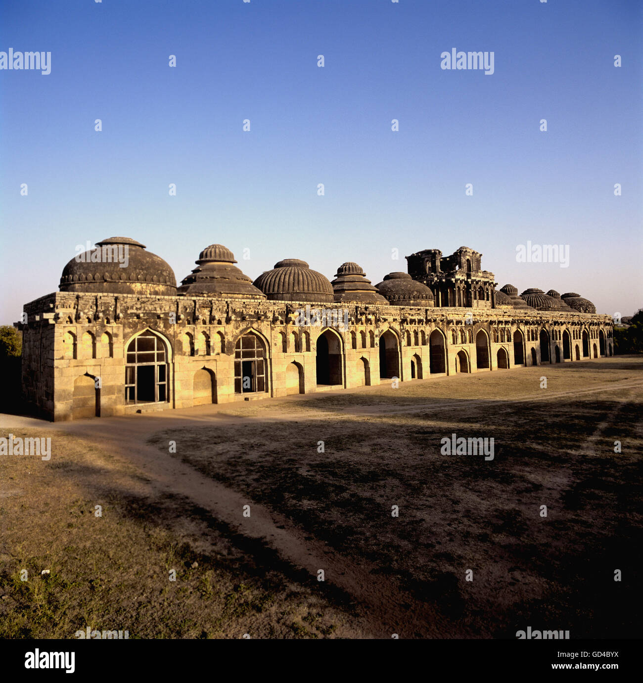 Elephant stable of hampi hi-res stock photography and images - Alamy