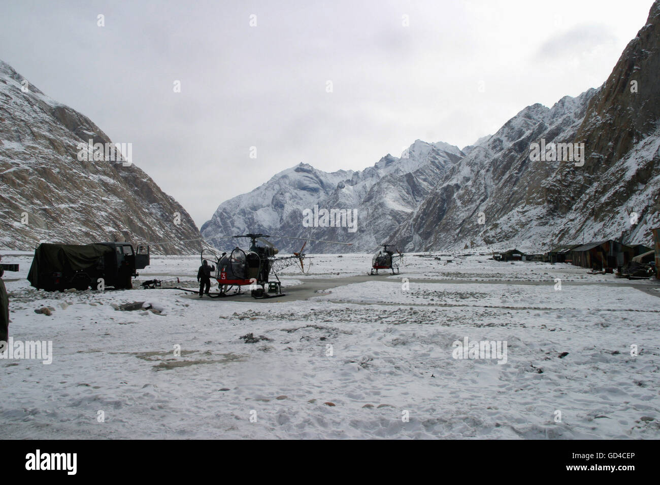 Indian military camp hi-res stock photography and images - Alamy