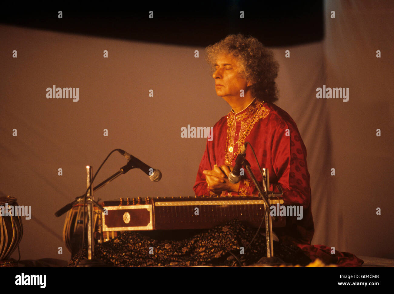 Shiv pandit hi-res stock photography and images - Alamy