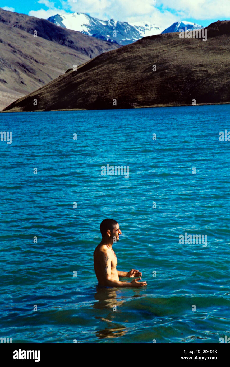 Paying homage hi-res stock photography and images - Alamy