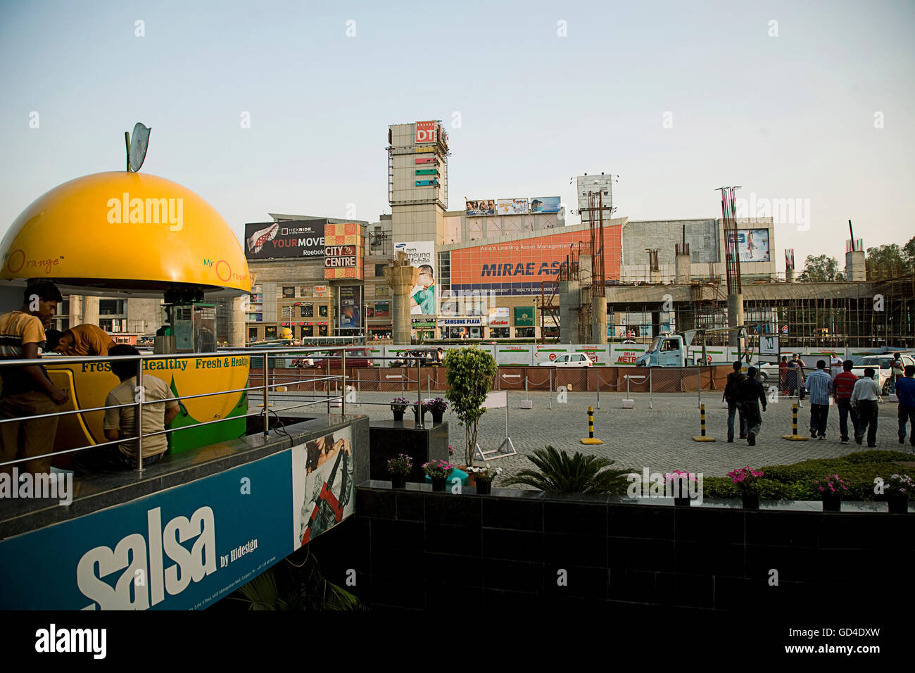 Dt city centre mall hi-res stock photography and images - Alamy