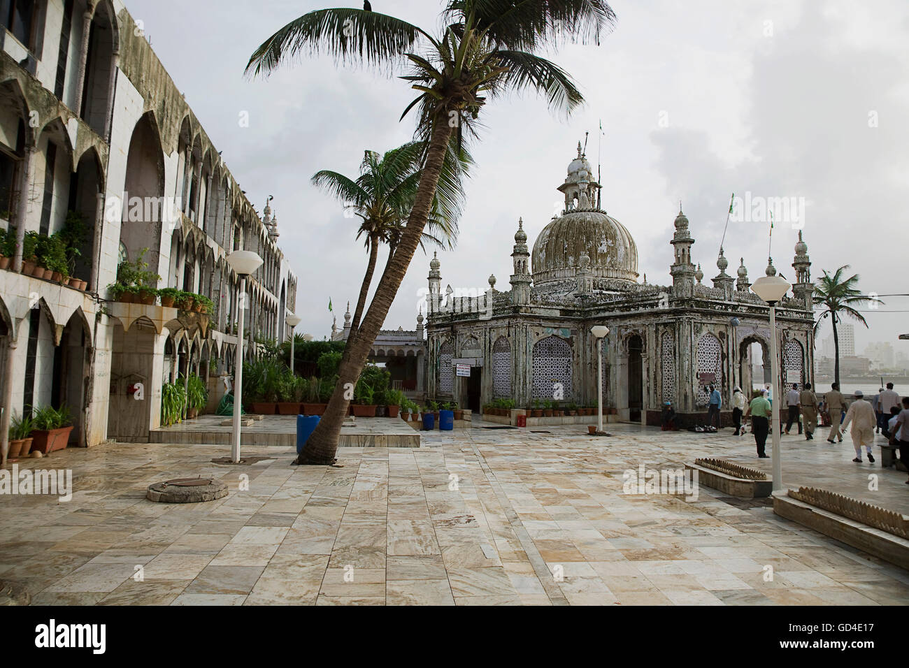 Haji Ali Dargah Sharif Stock Photo - Alamy