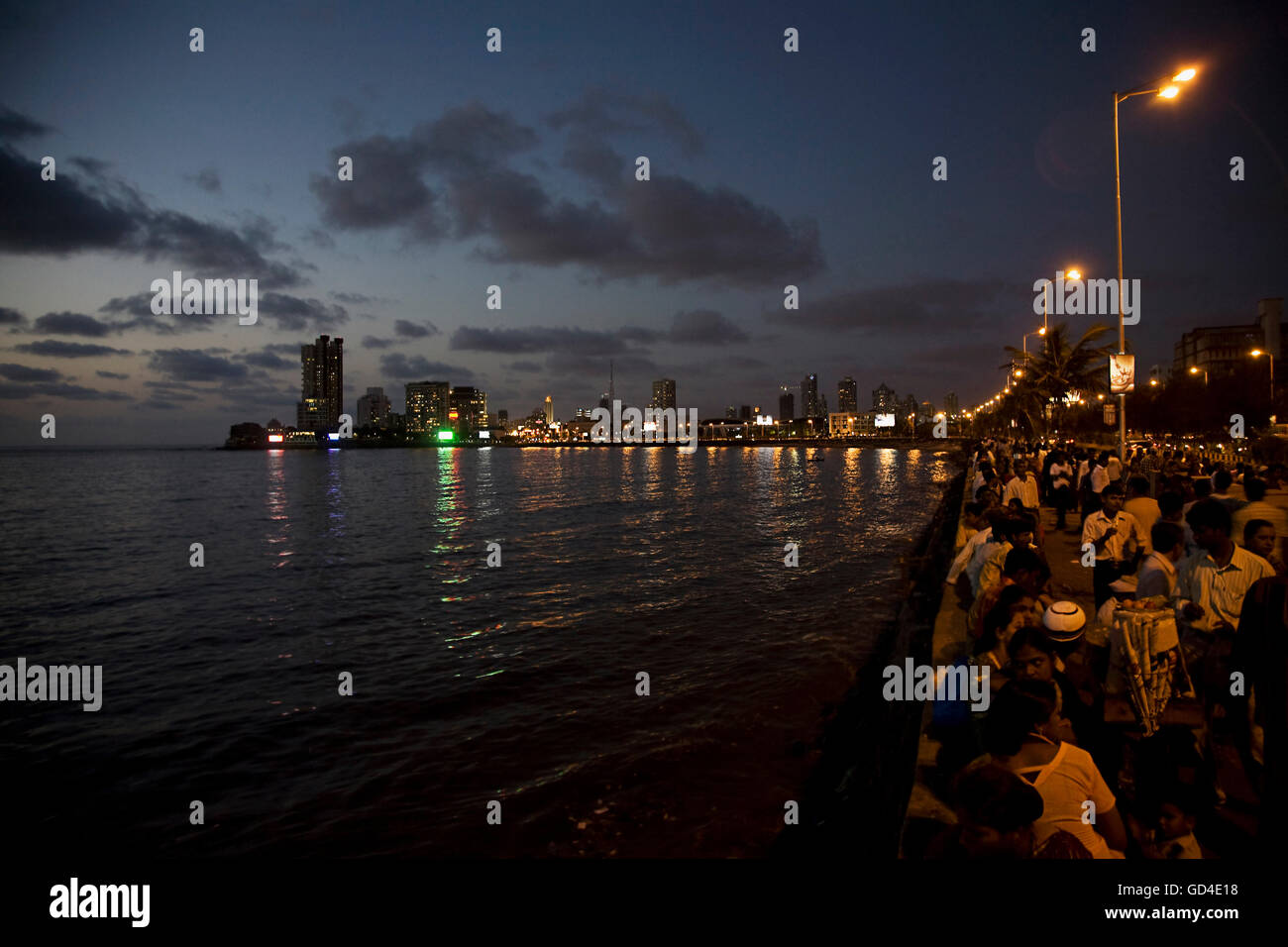 Marine Drive Mumbai Night Stock Photos & Marine Drive Mumbai Night ...