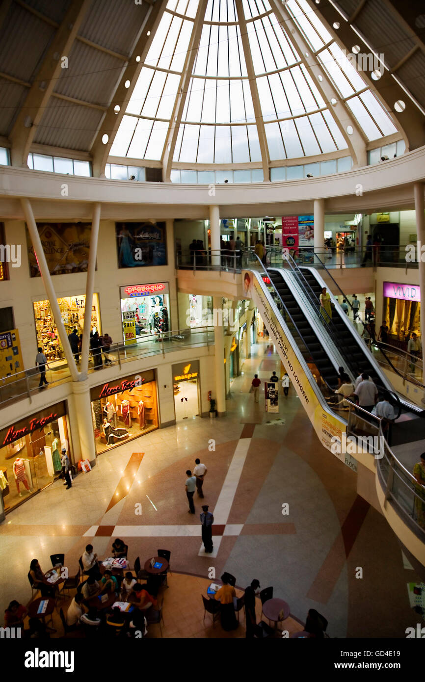 Dlf city centre mall hi-res stock photography and images - Alamy