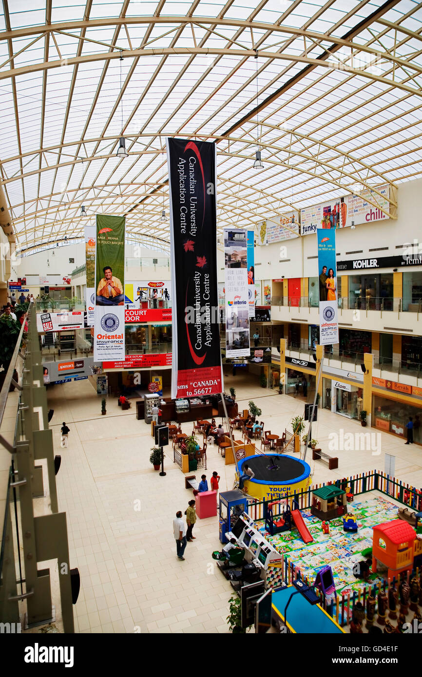 Dlf mall of india hi-res stock photography and images - Alamy