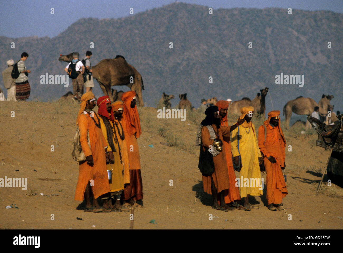 Sadhus and saints hi-res stock photography and images - Alamy