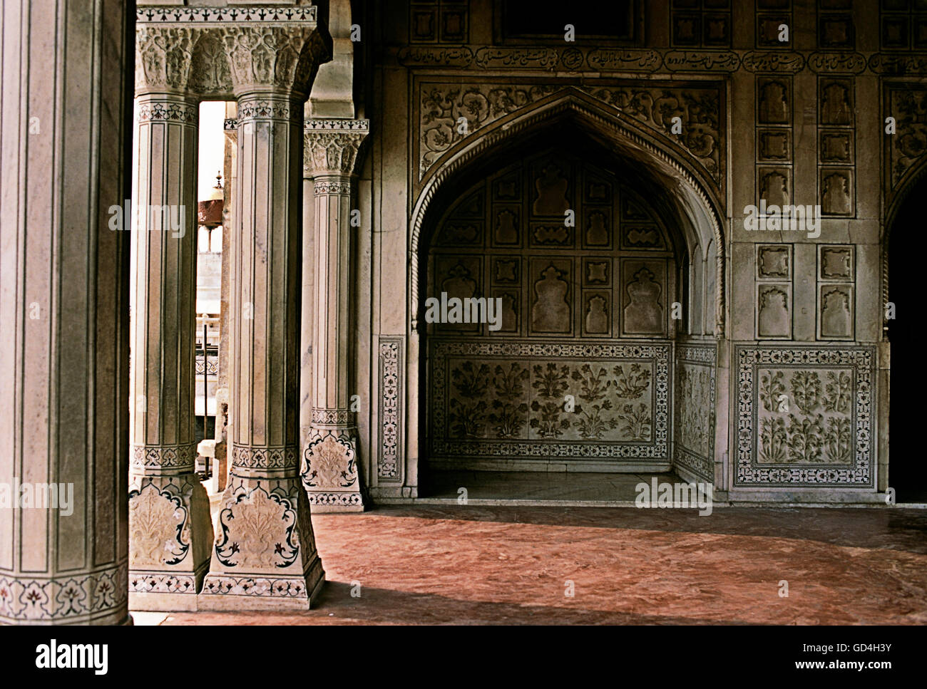 Diwan hi-res stock photography and images - Alamy
