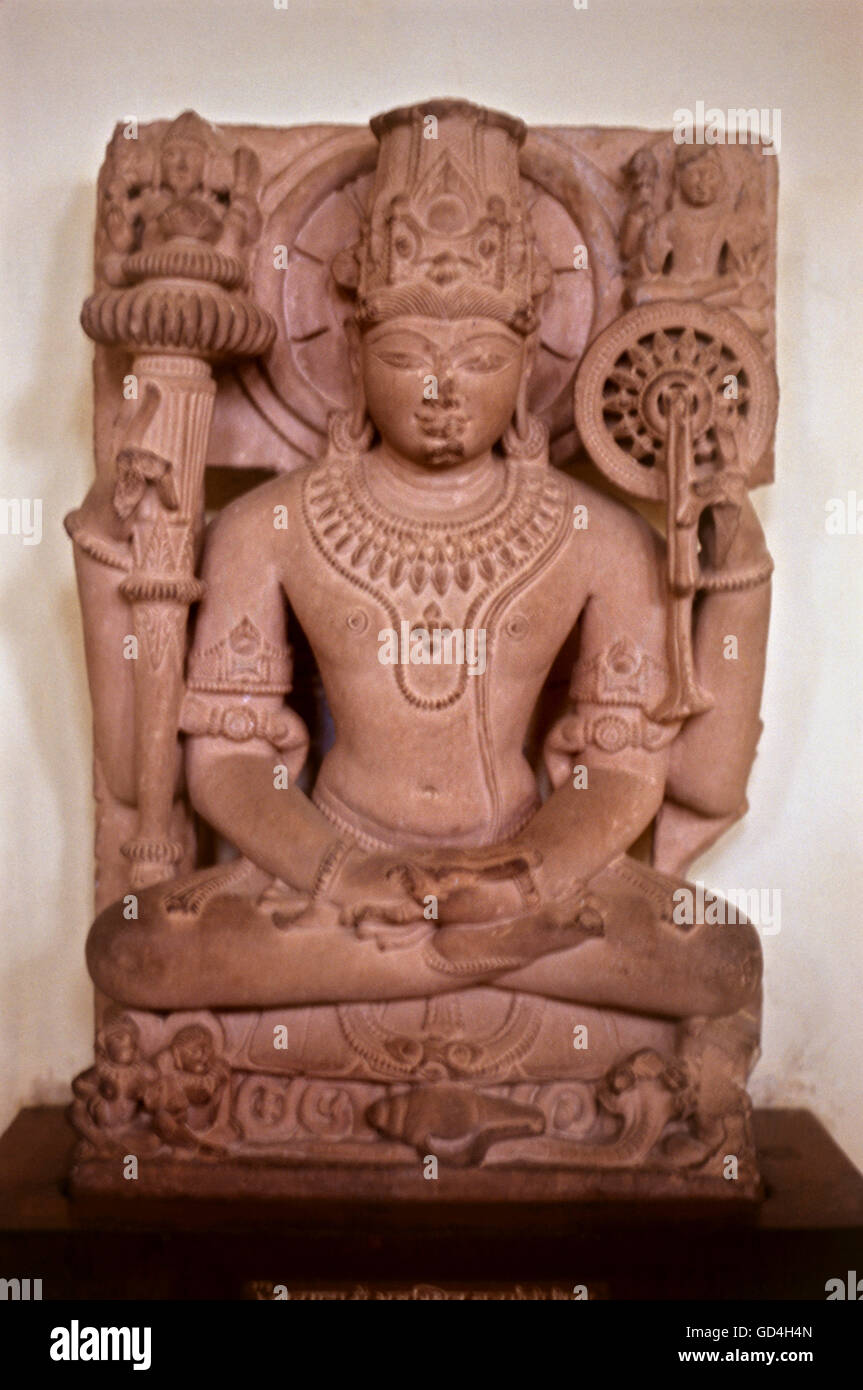 Sculpture of Vishnu Stock Photo - Alamy