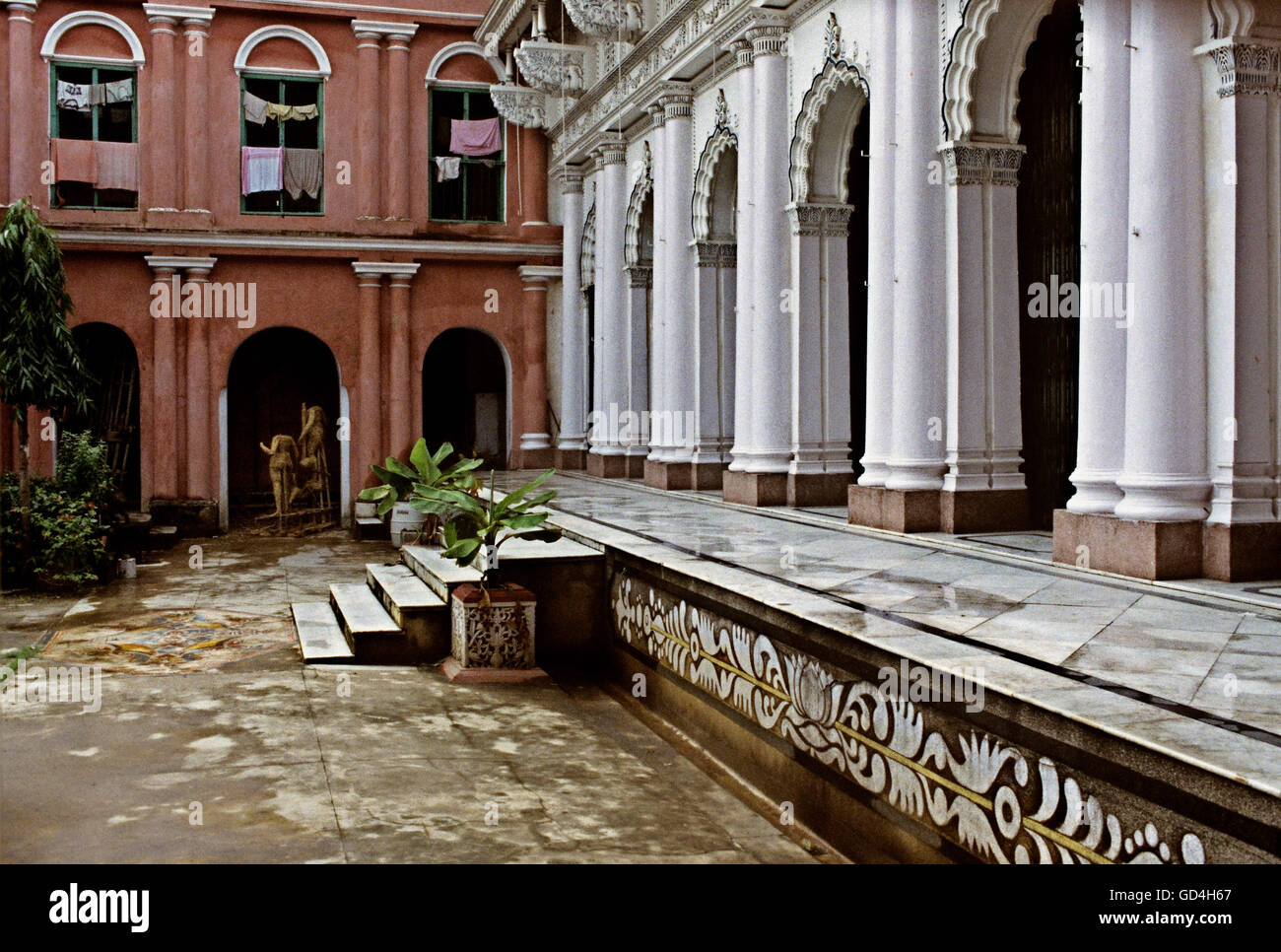 Rajbari hi-res stock photography and images - Alamy