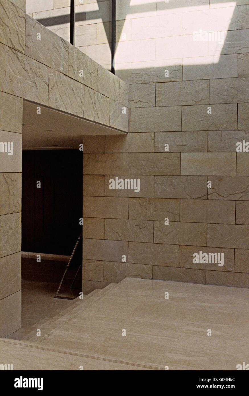 Welcome group of hotels hi-res stock photography and images - Alamy