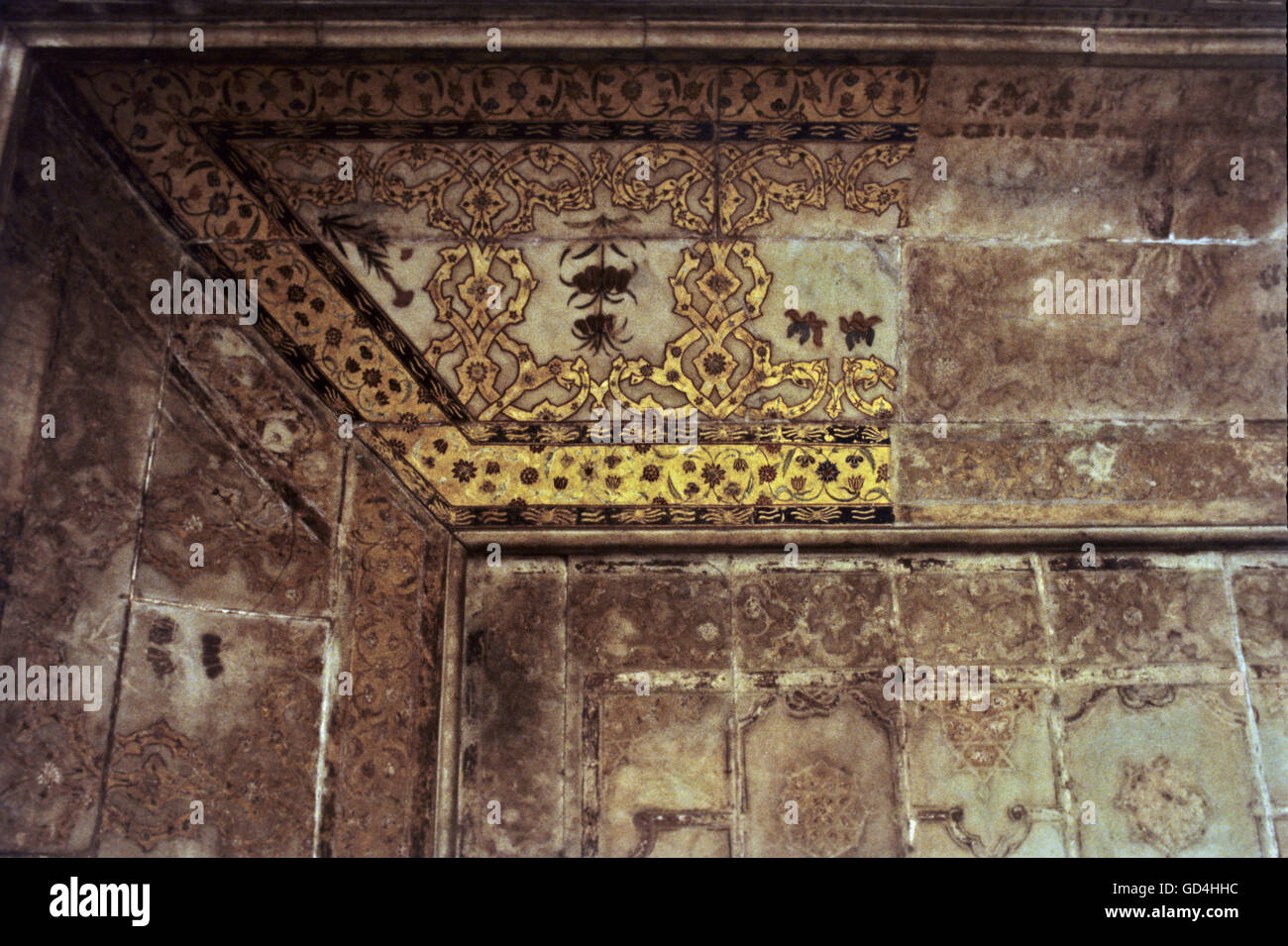 Gilded design hi-res stock photography and images - Alamy