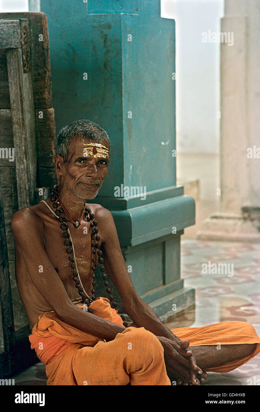 India shaivite temple hi-res stock photography and images - Alamy