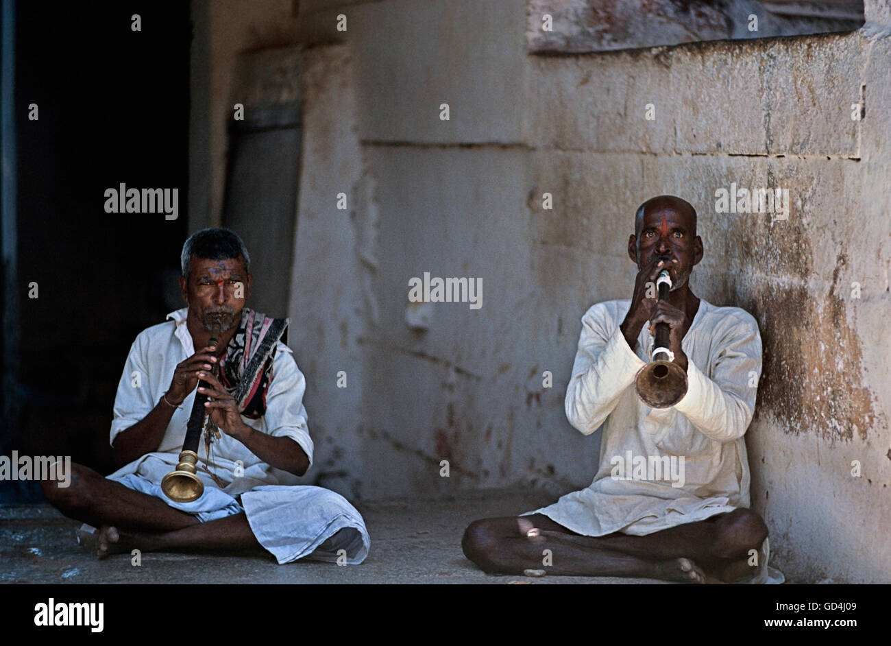 Ancient musicians hi-res stock photography and images - Alamy