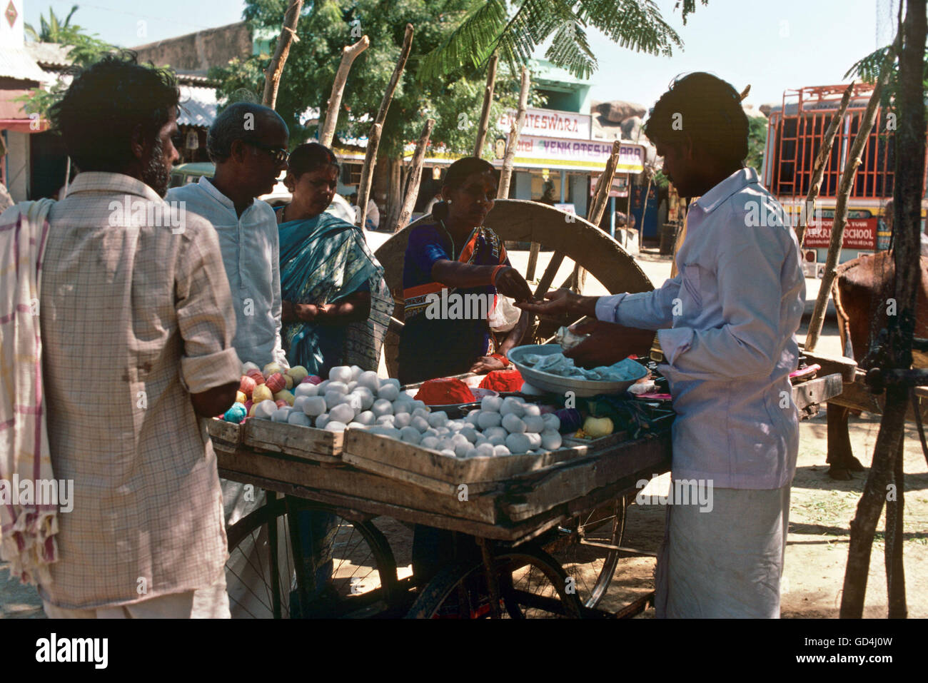 Ancient offerings hi-res stock photography and images - Alamy