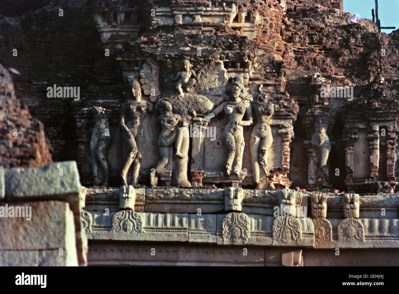 Stucco figures hi-res stock photography and images - Alamy