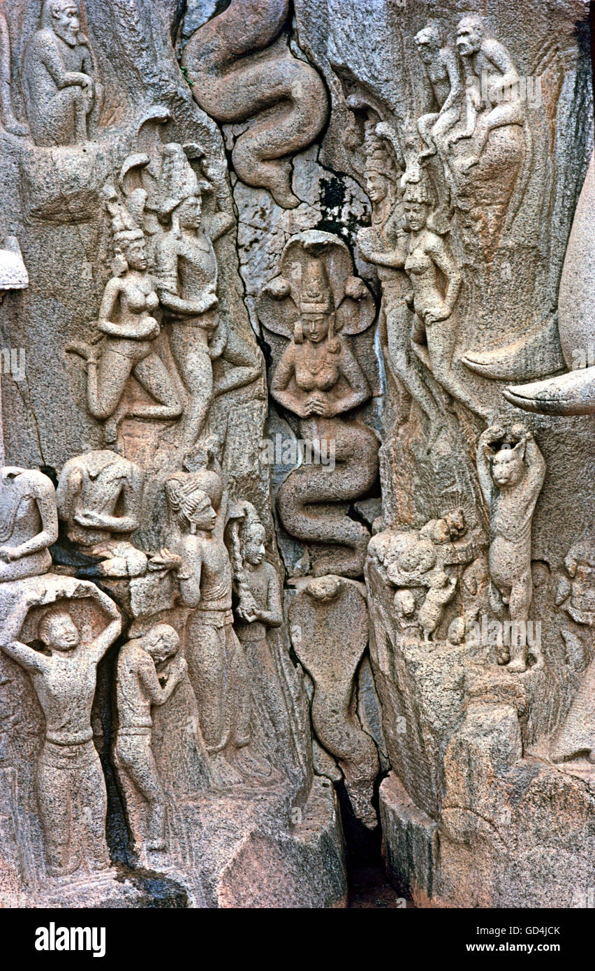 Serpent goddess hi-res stock photography and images - Alamy