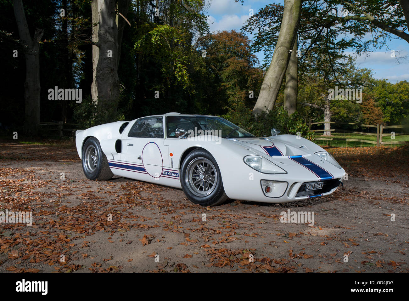 Ford gt40 mk2 hi-res stock photography and images - Alamy
