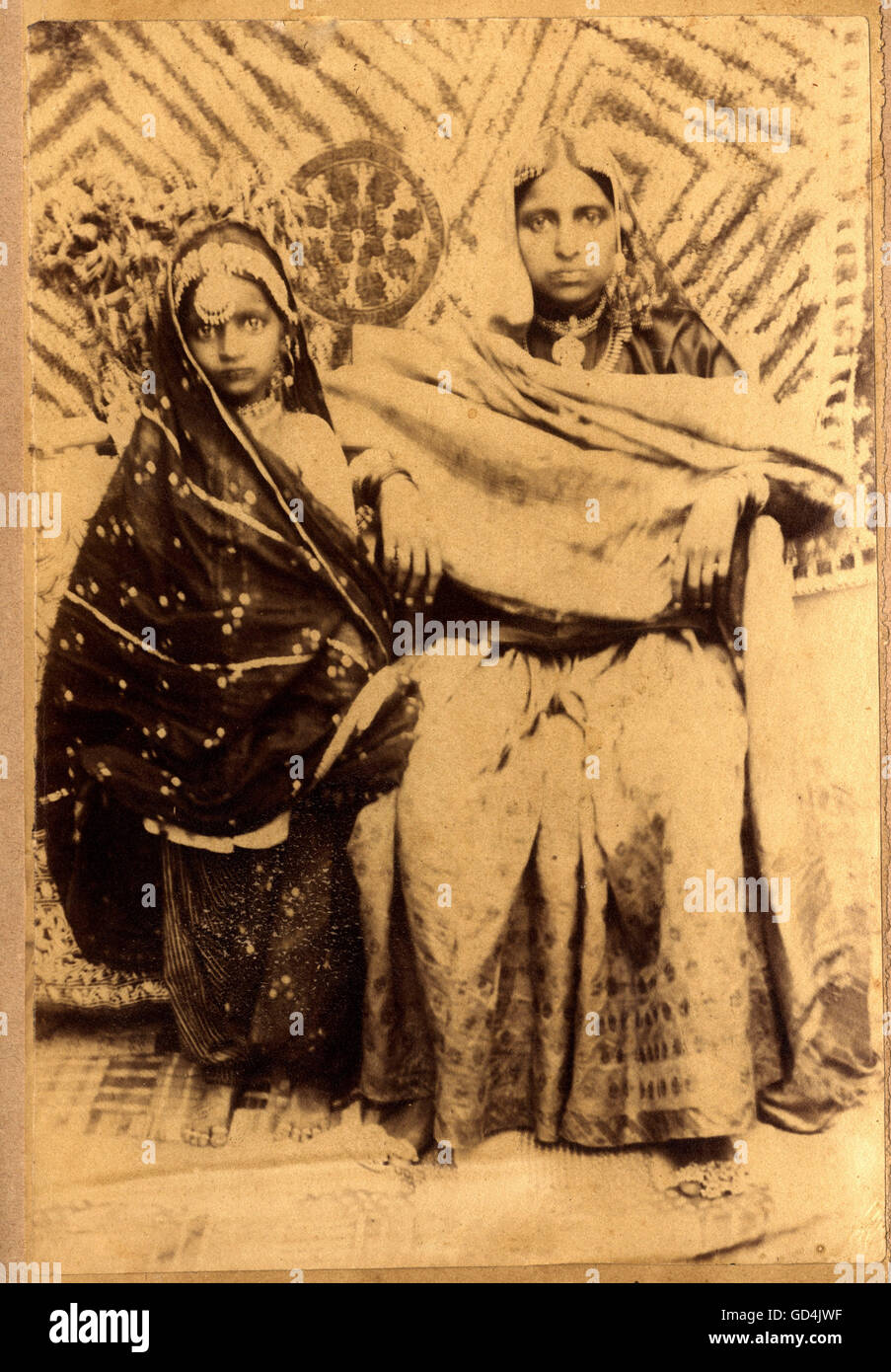 Women in mughal style attire Stock Photo - Alamy