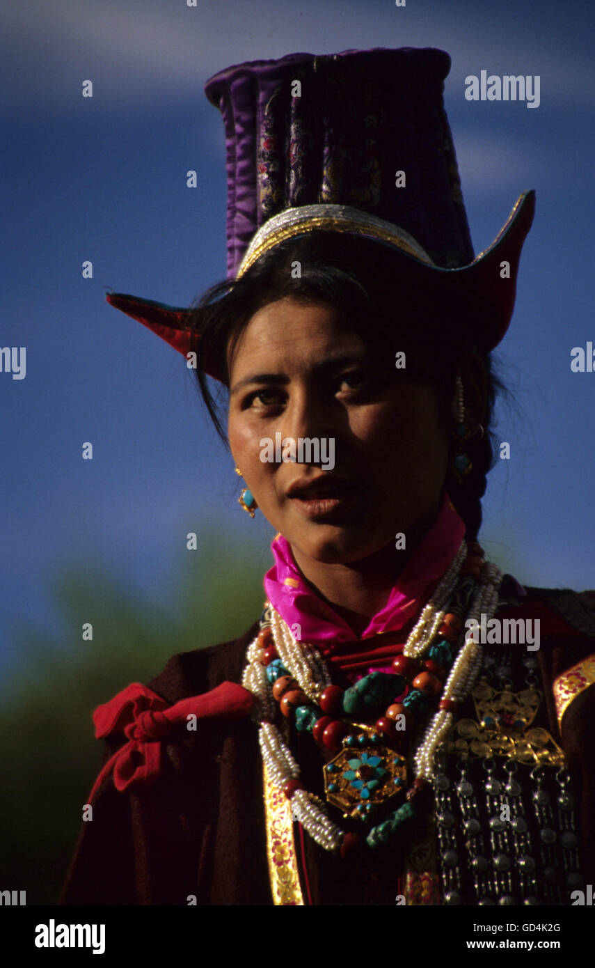 Ladakhi girl in traditional dress Stock Photo - Alamy