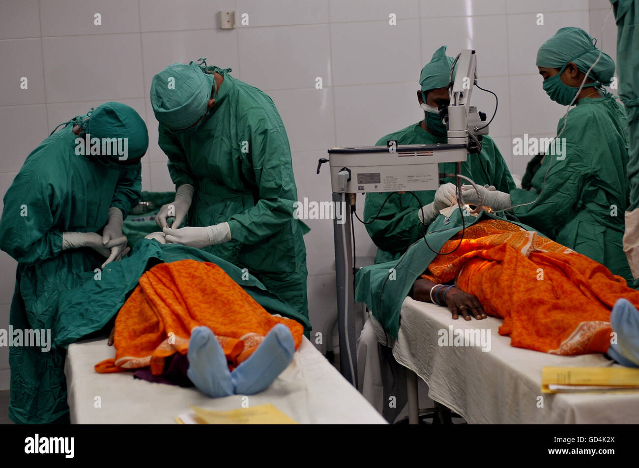 Eye operation theatre Stock Photo - Alamy