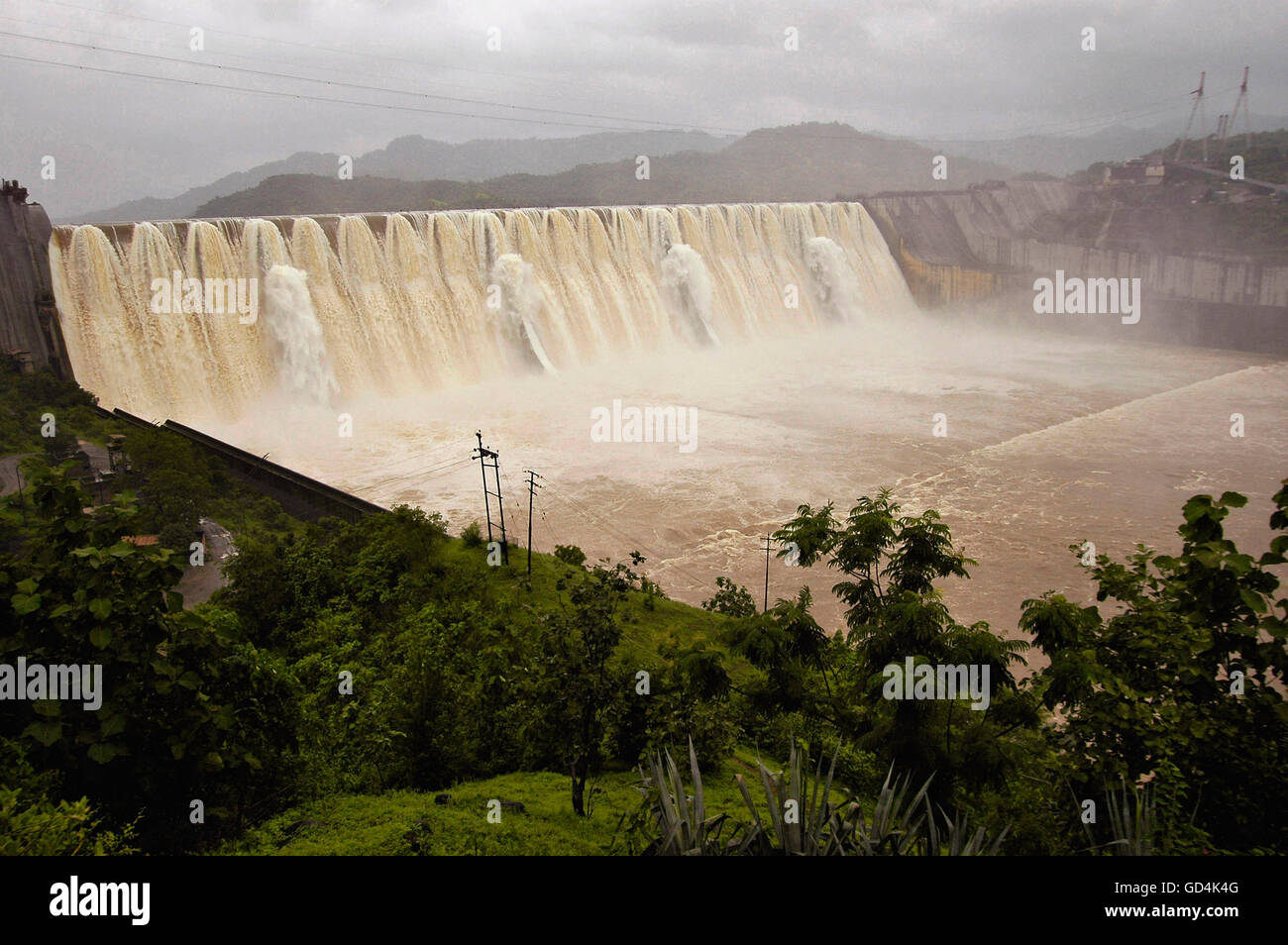 Narmada dam hi-res stock photography and images - Alamy