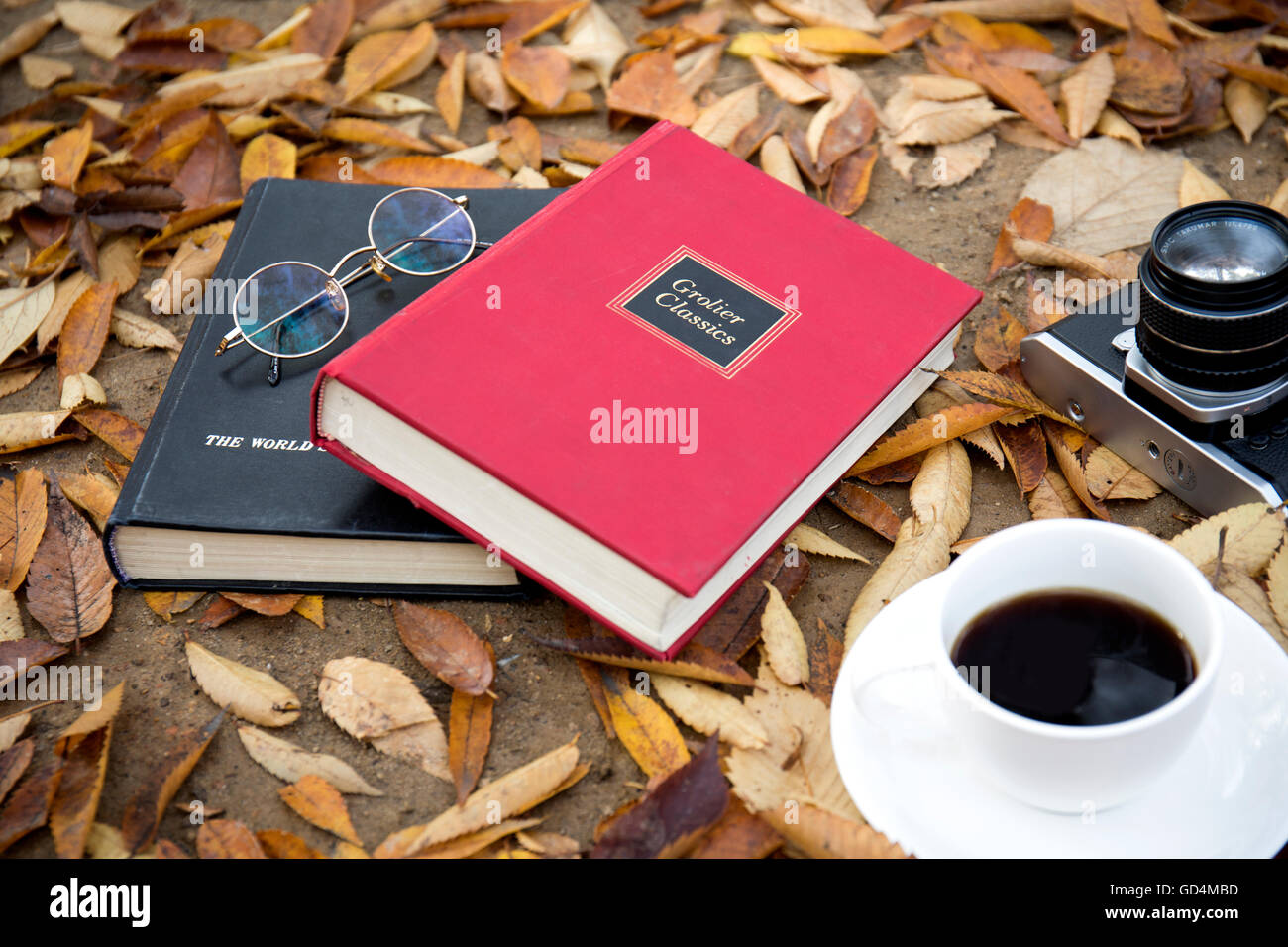 Fall an object Stock Photo - Alamy