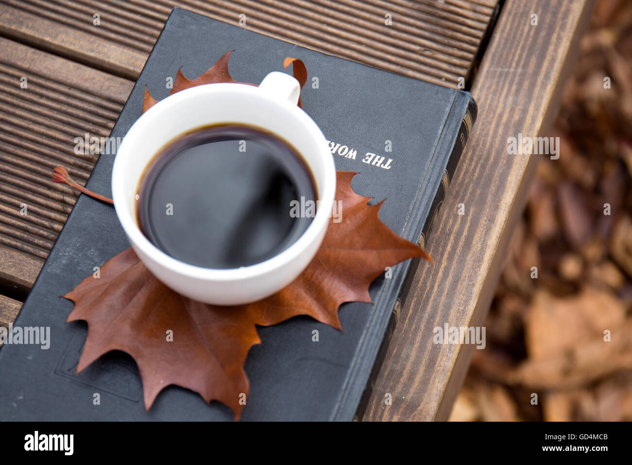 Fall an object Stock Photo - Alamy