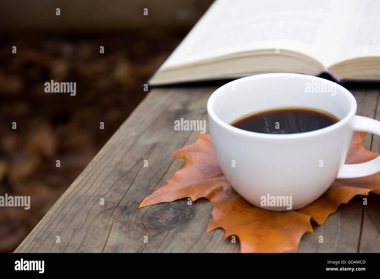 Fall an object Stock Photo - Alamy