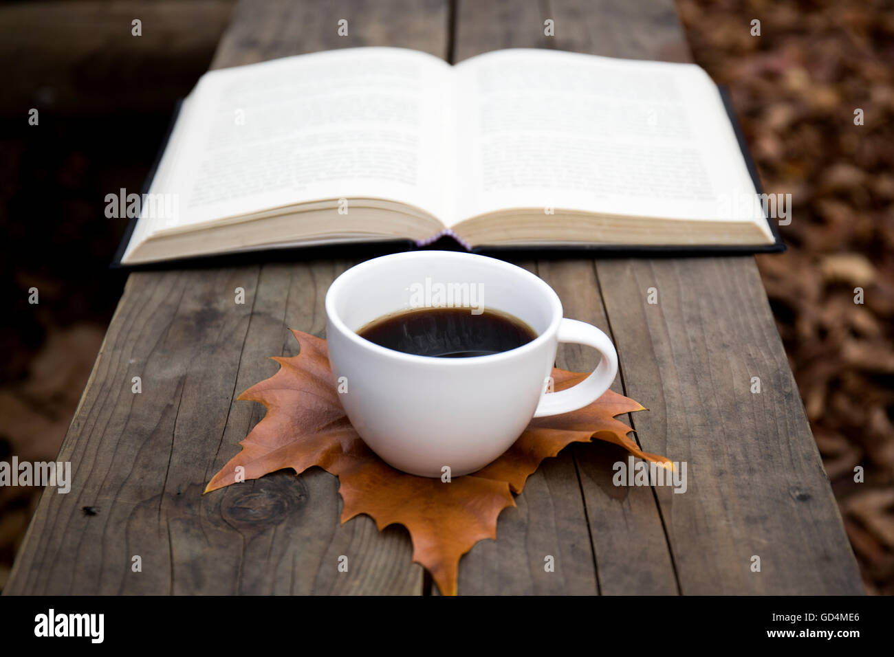 Fall an object Stock Photo - Alamy