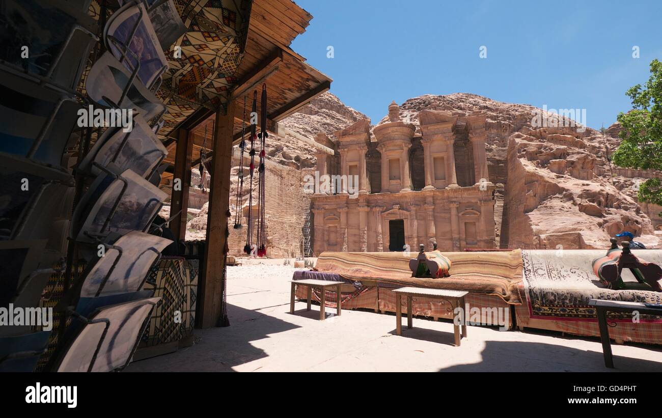 Indiana jones petra jordan hi-res stock photography and images - Alamy