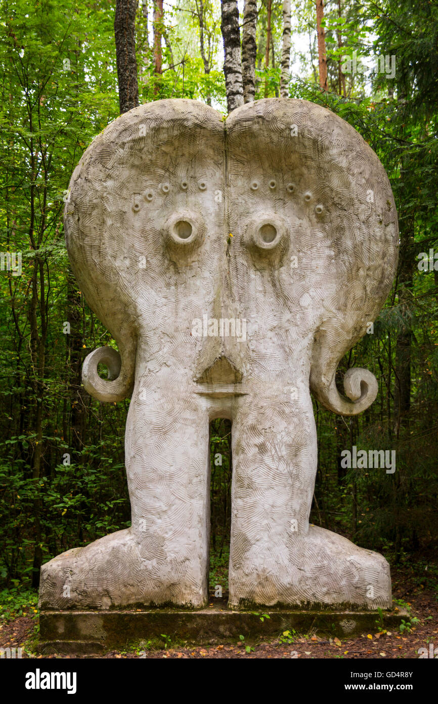fine arts, El Sayed Abdou Selim, sculpture "Eve", Europos parka, Vilnius, Lithuania, Artist's ...