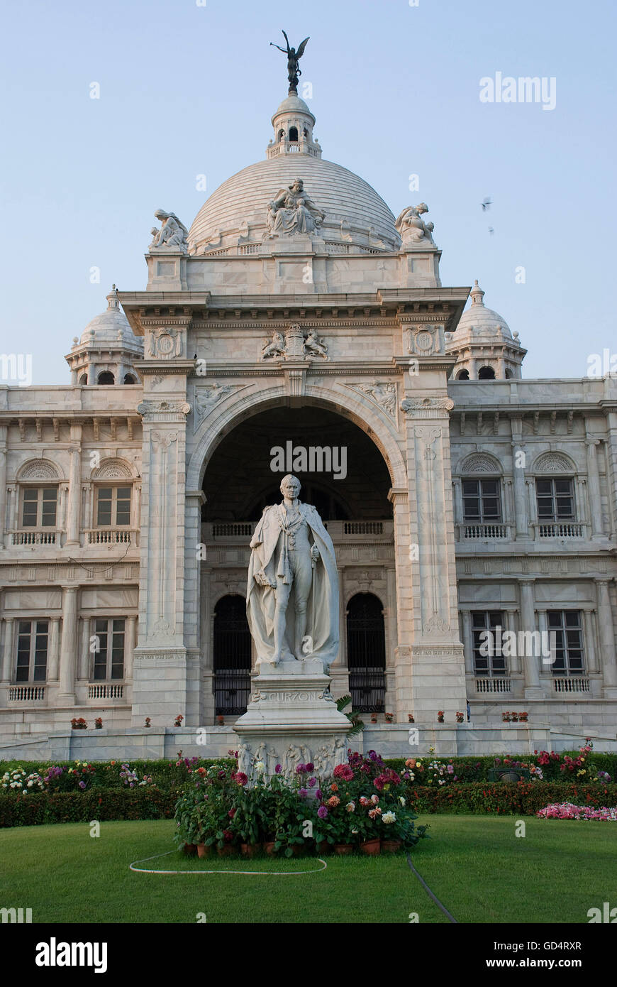 Statue of Lord Curzon Stock Photo - Alamy
