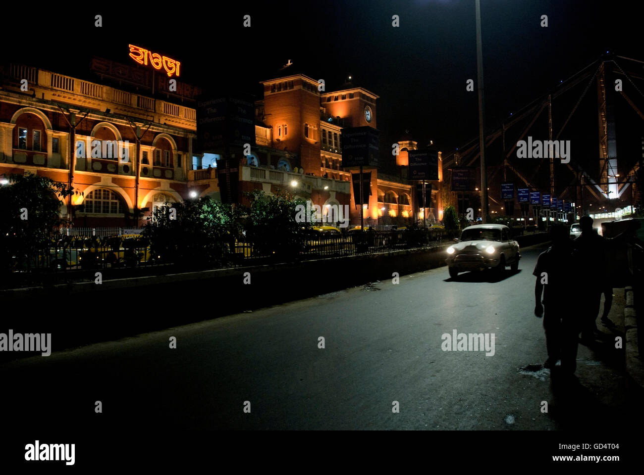 Howrah Railway Station Stock Photo - Alamy