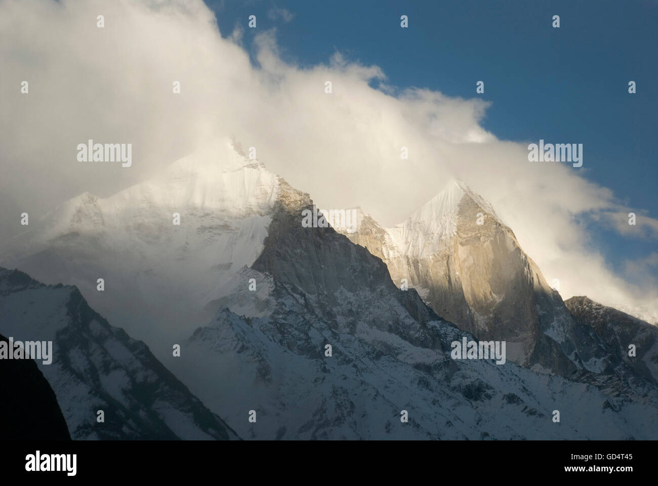 Bhagirathi glacier hi-res stock photography and images - Alamy