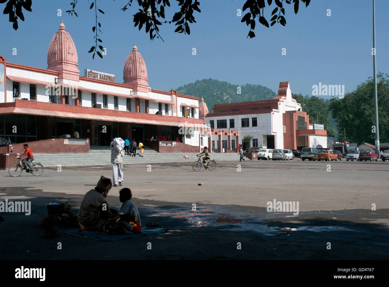 Haridwar Railway Station Stock Photo - Alamy