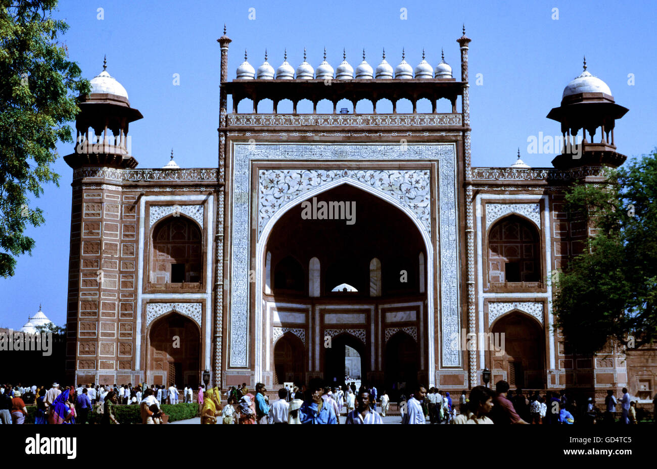 Outer gate of Taj Mahal Stock Photo - Alamy