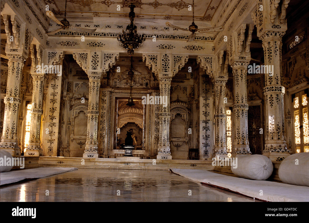 Chhatri of Sakhya Raje Scindia Stock Photo - Alamy