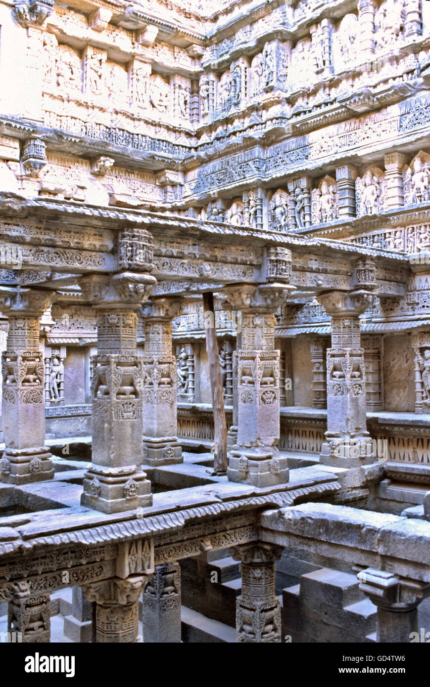 Historical step well hi-res stock photography and images - Alamy