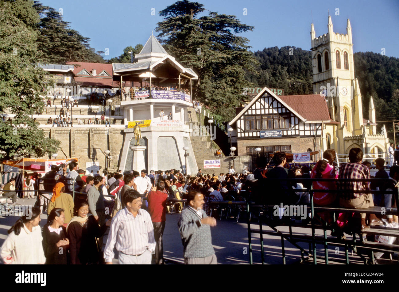 Mall Road Shimla Himachal Pradesh India Stock Photos & Mall Road Shimla ...
