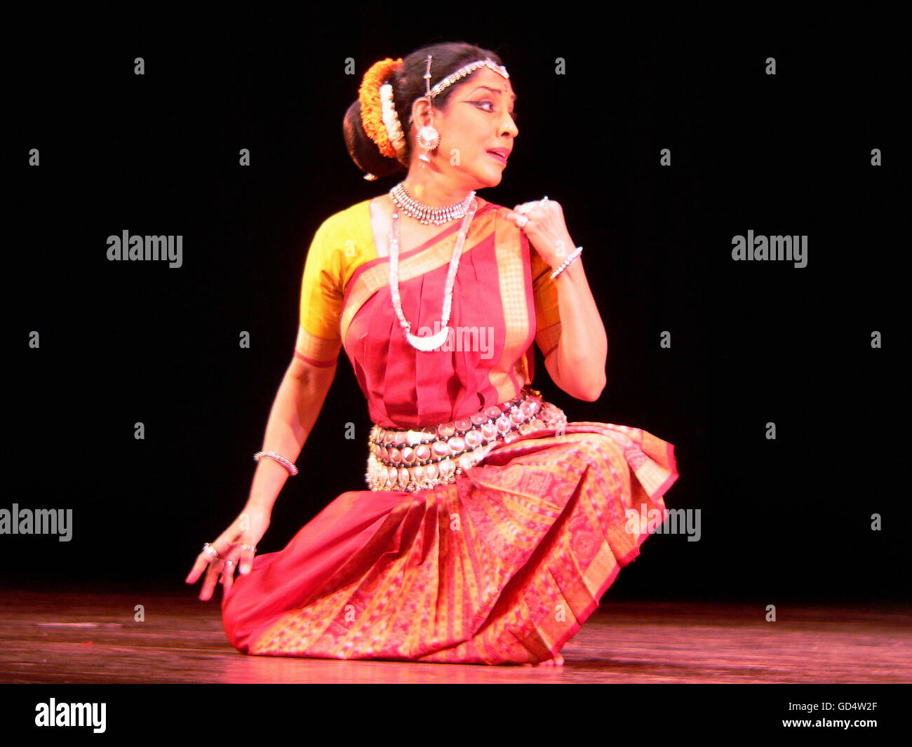 Indian classical dance 1 jpg hi-res stock photography and images - Alamy