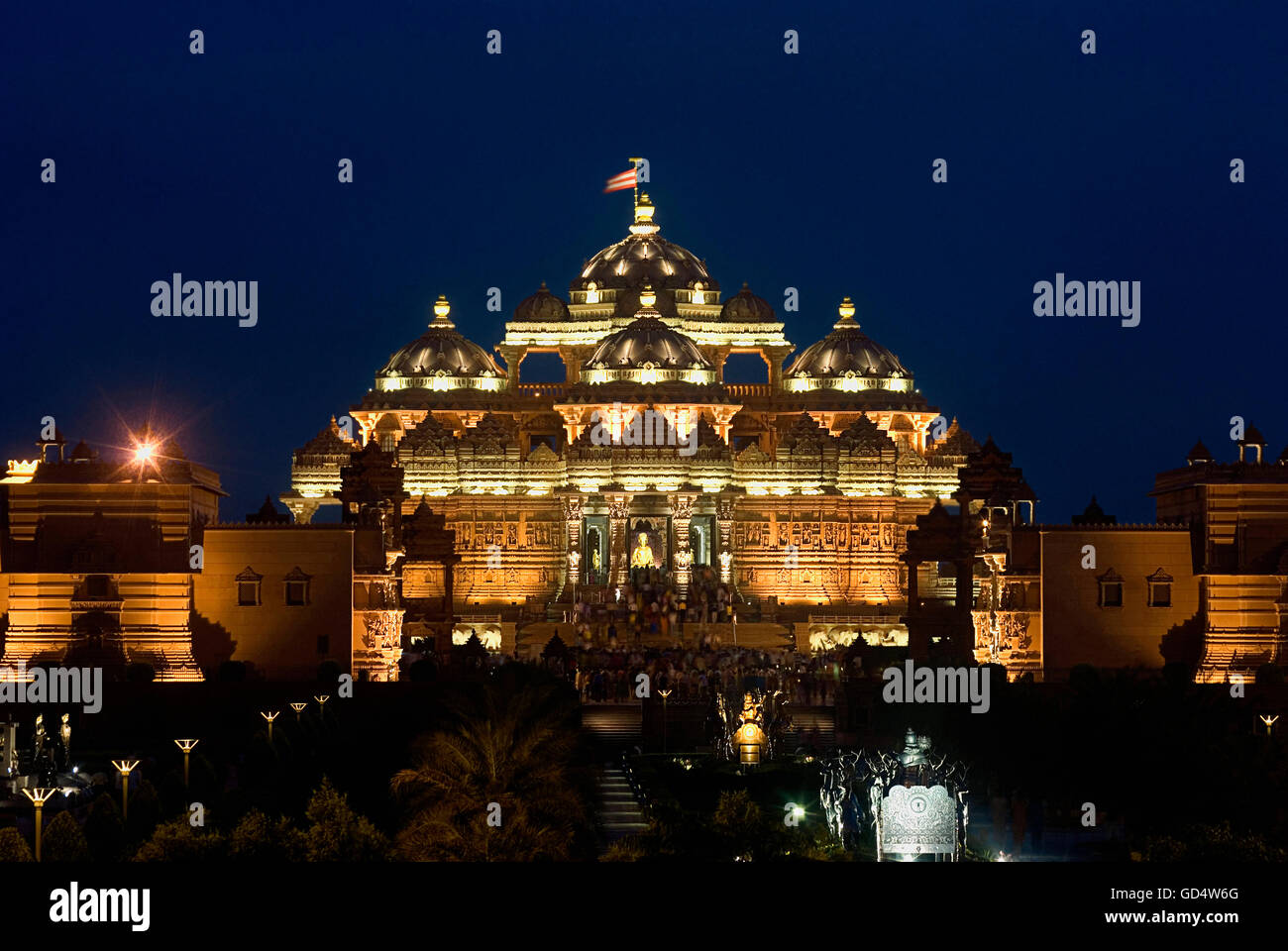 Akshardham temple delhi hi-res stock photography and images - Alamy